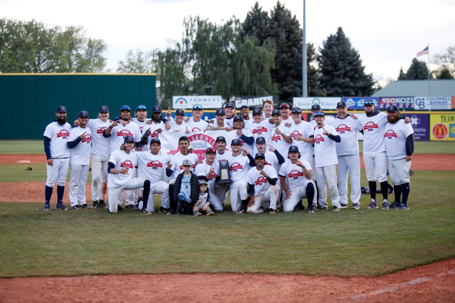 Bushnell Wins Cascade Collegiate Conference Tournament | Athletics