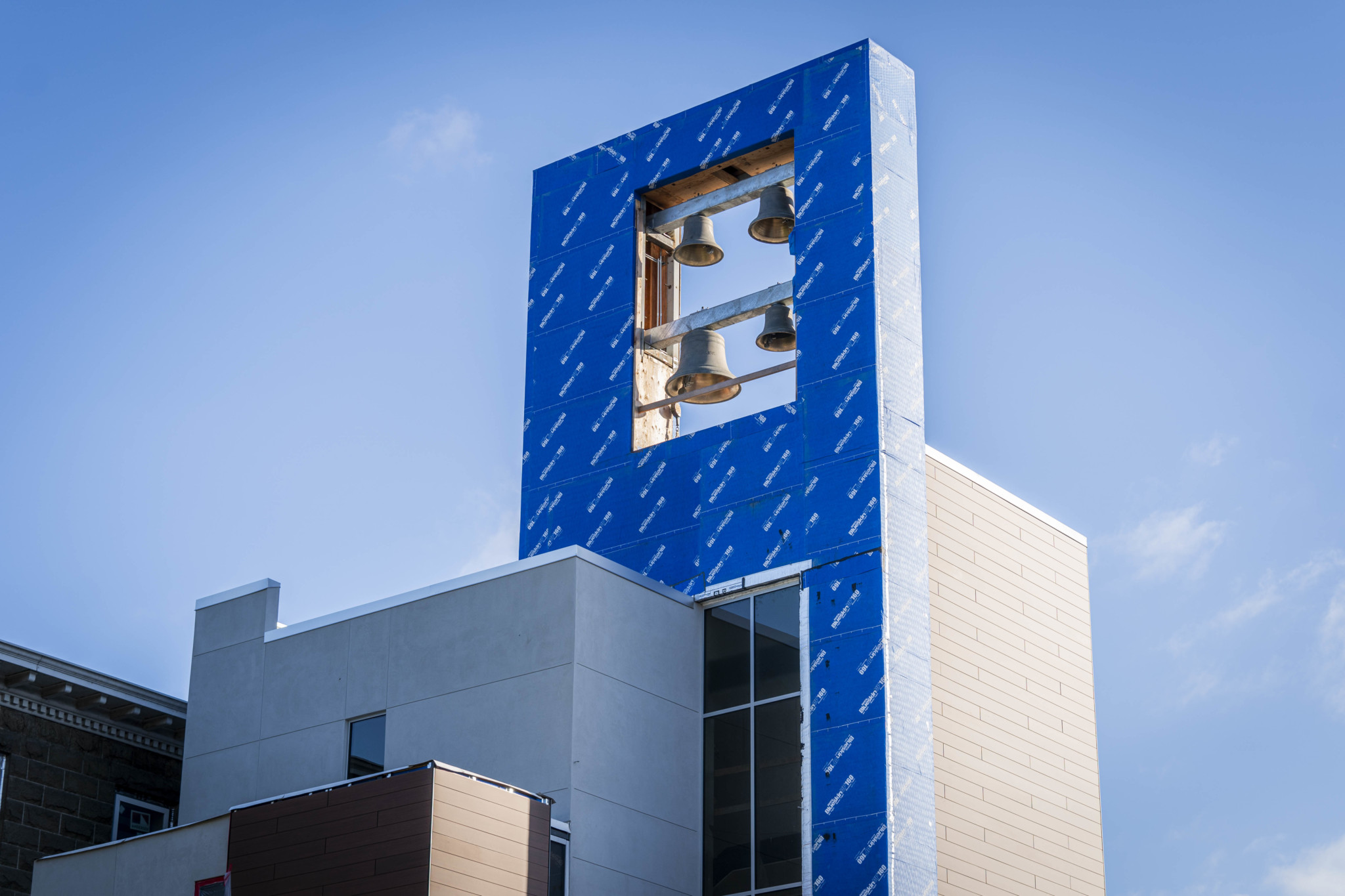 The Register-Guard: Ringing in the Future - Bushnell Installs Bells in ...